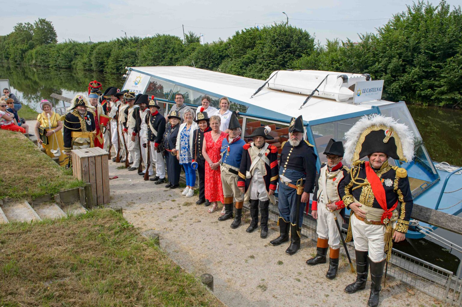 Coudekerque-Branche: Napoleonic cruise on the Bergues Canal ...